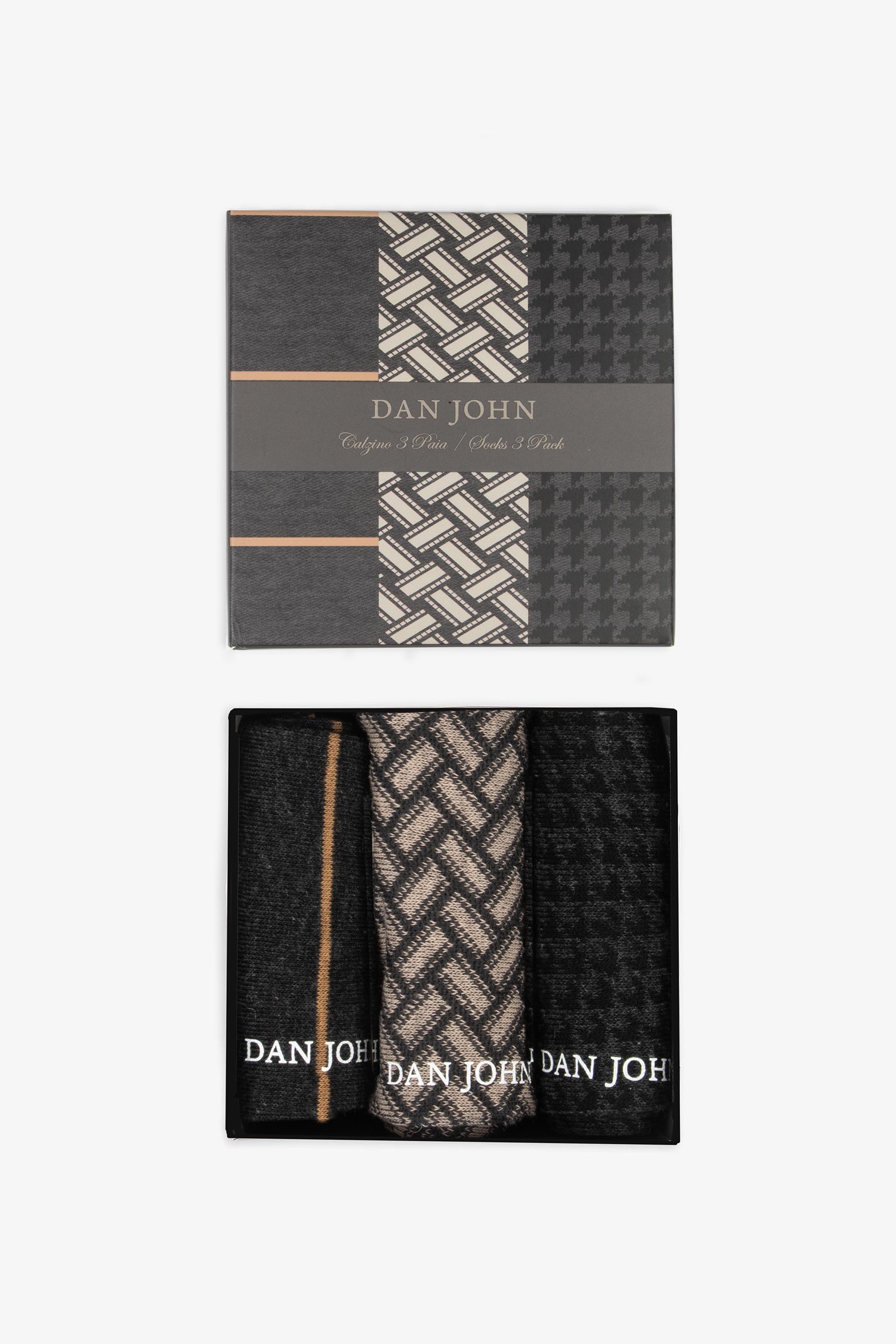 3-pack multi patterned socks